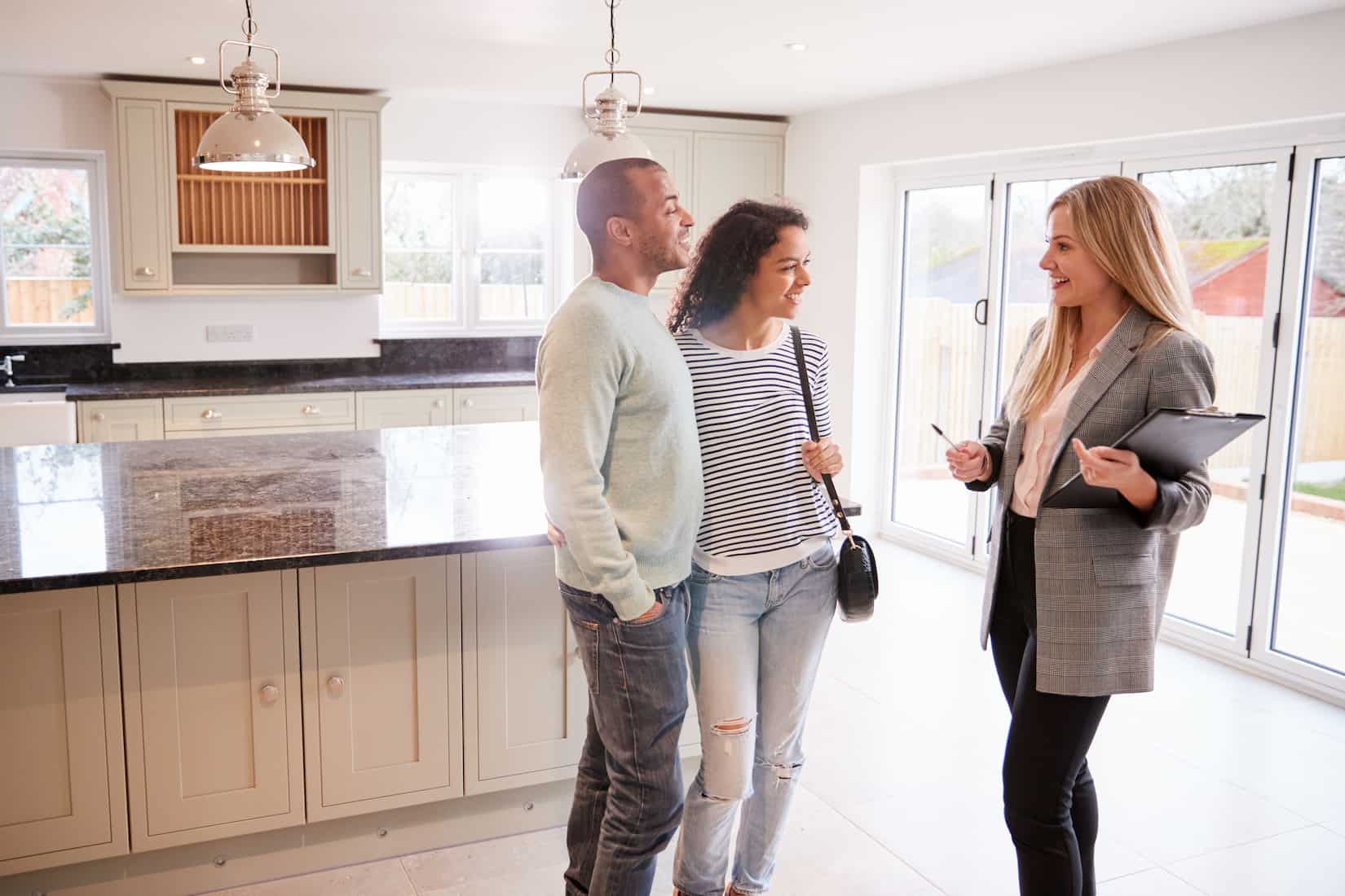 10 Things you Should Look for When Viewing a Property | Home Estate Agents